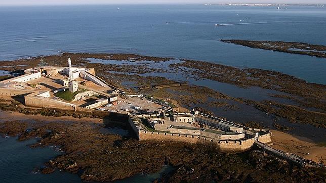 Más cerca de desvelar los secretos que esconde el Castillo de San Sebastián