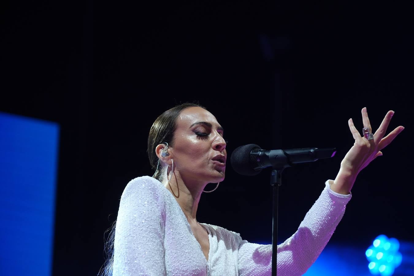 FOTOS: La mítica voz de Mónica Naranjo, en formato intimista en el ...