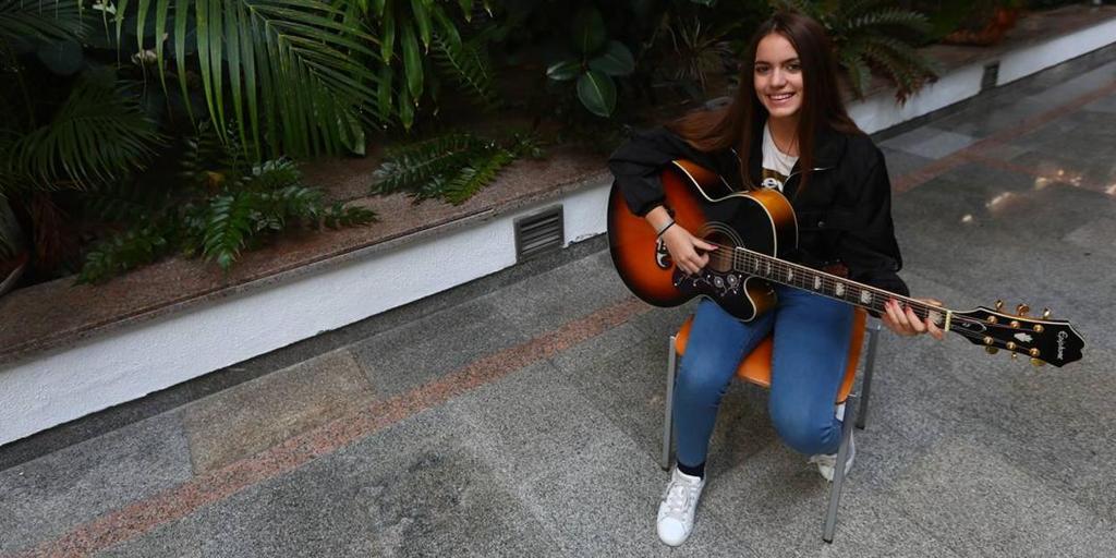 La joven portuense Julia González, en la semifinal de Got Talent